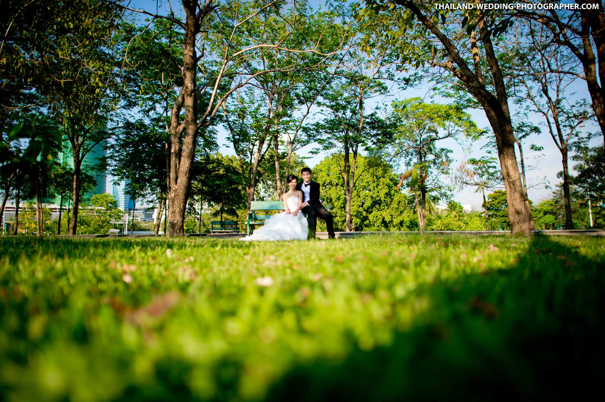 Rod Fai Park (San Rot Fai Park / The Railway Park / Wachirabenchatat ...